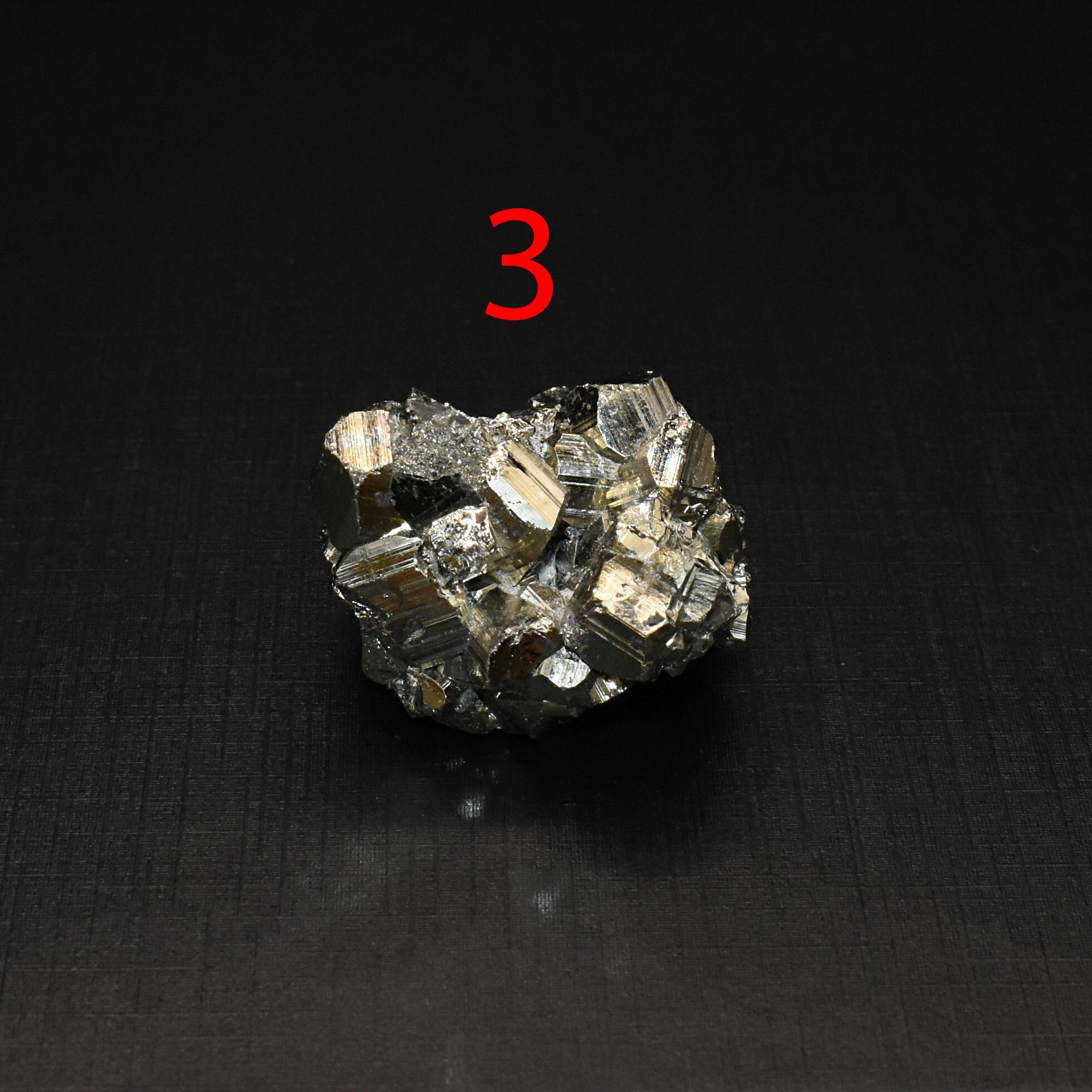 Пирит додекаэдр сросток кристаллов 72.83 г, Перу