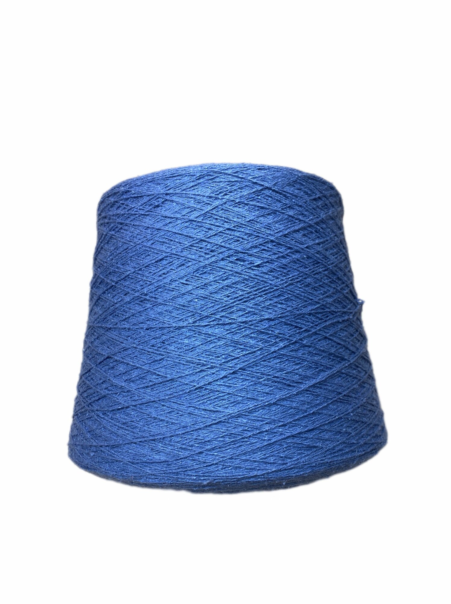 Пряжа на бобине 230 г(Италия) 100% буретный шелк 100г-750 м