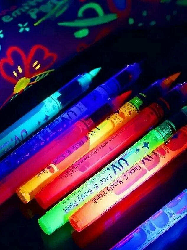 Неоновый грим для лица , 8 цветов, светящийся в УФ-свете, для вечеринок