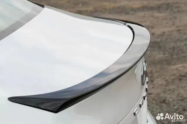 Спойлер для Toyota Camry V70 2018+ черный глянец из ABS пластика, 1 шт. на крышку багажника