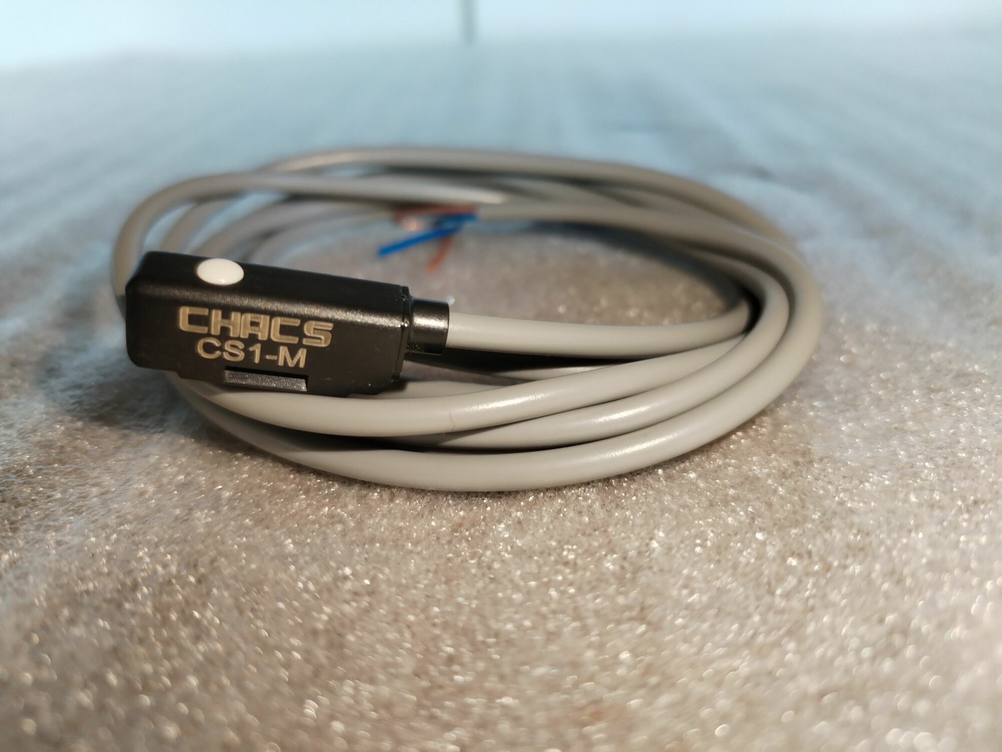 Датчик герконовый CS1-M