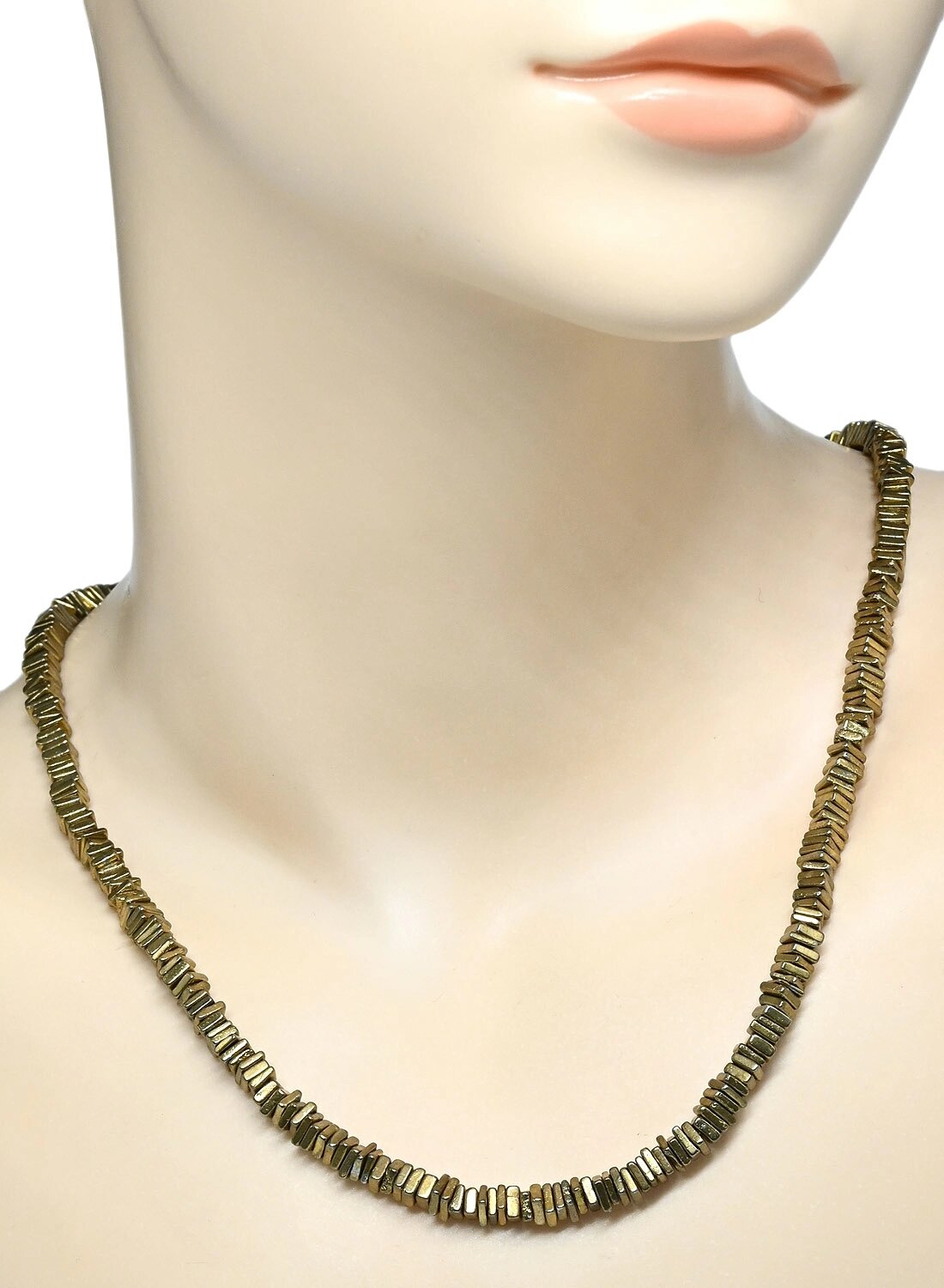 Бусы, пирит