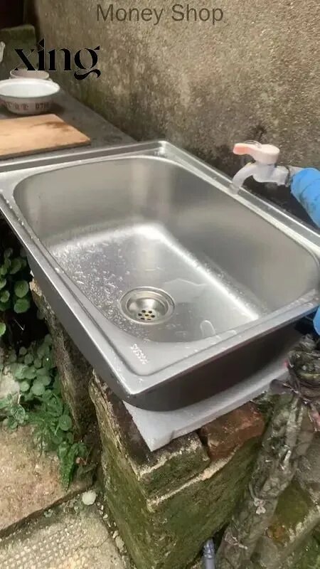 Кухонная мойка из нержавеющей стали Xing 37x31 см, с клапаном-автоматом, серебристая — фото 1