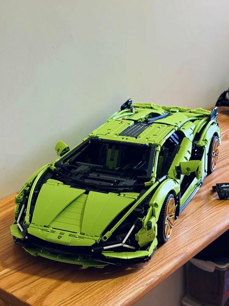 Конструктор Машина Lamborghini Sian FKP 37 1:8, Спортивный гиперкар Technic, Подарок для мужчин и взрослых, 3696 деталей, 42155