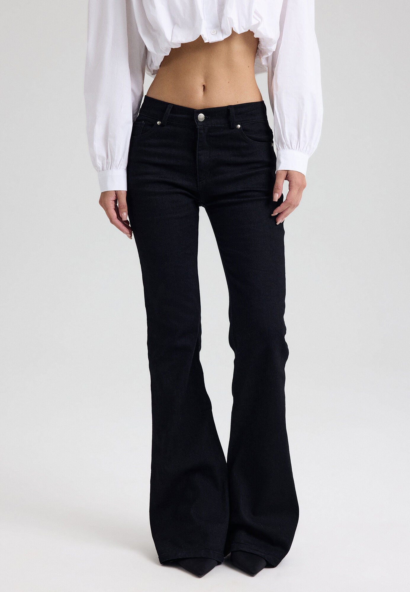 Джинсы клеш 