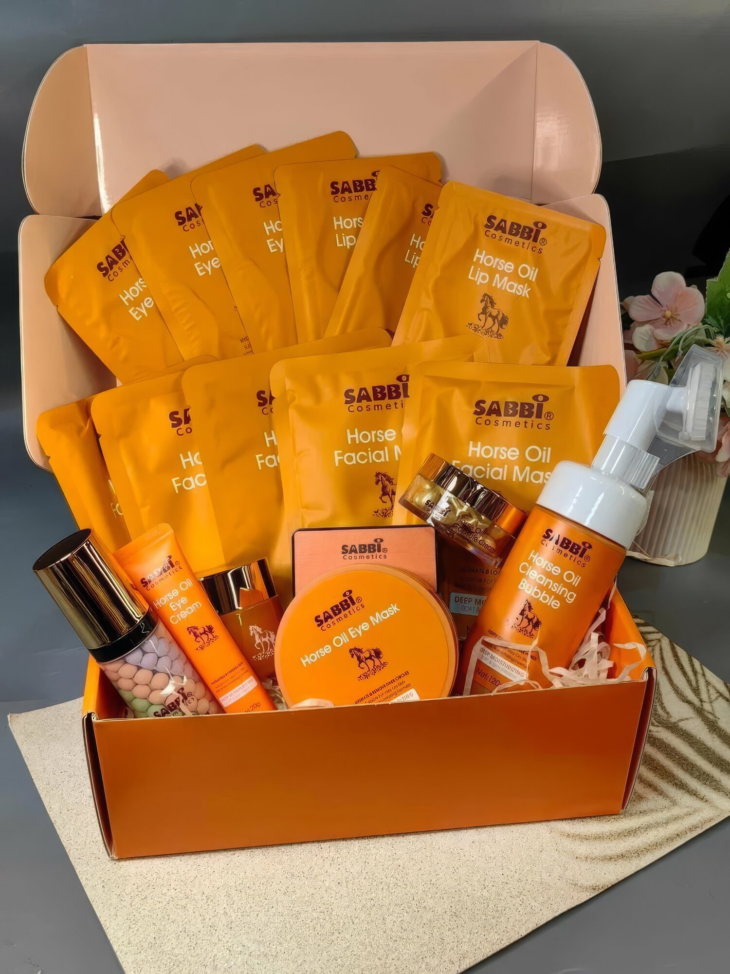 Набор косметики SABBI Horse Oil Premium Set Комплексный уход с лошадиным маслом для сияющей и упругой кожи