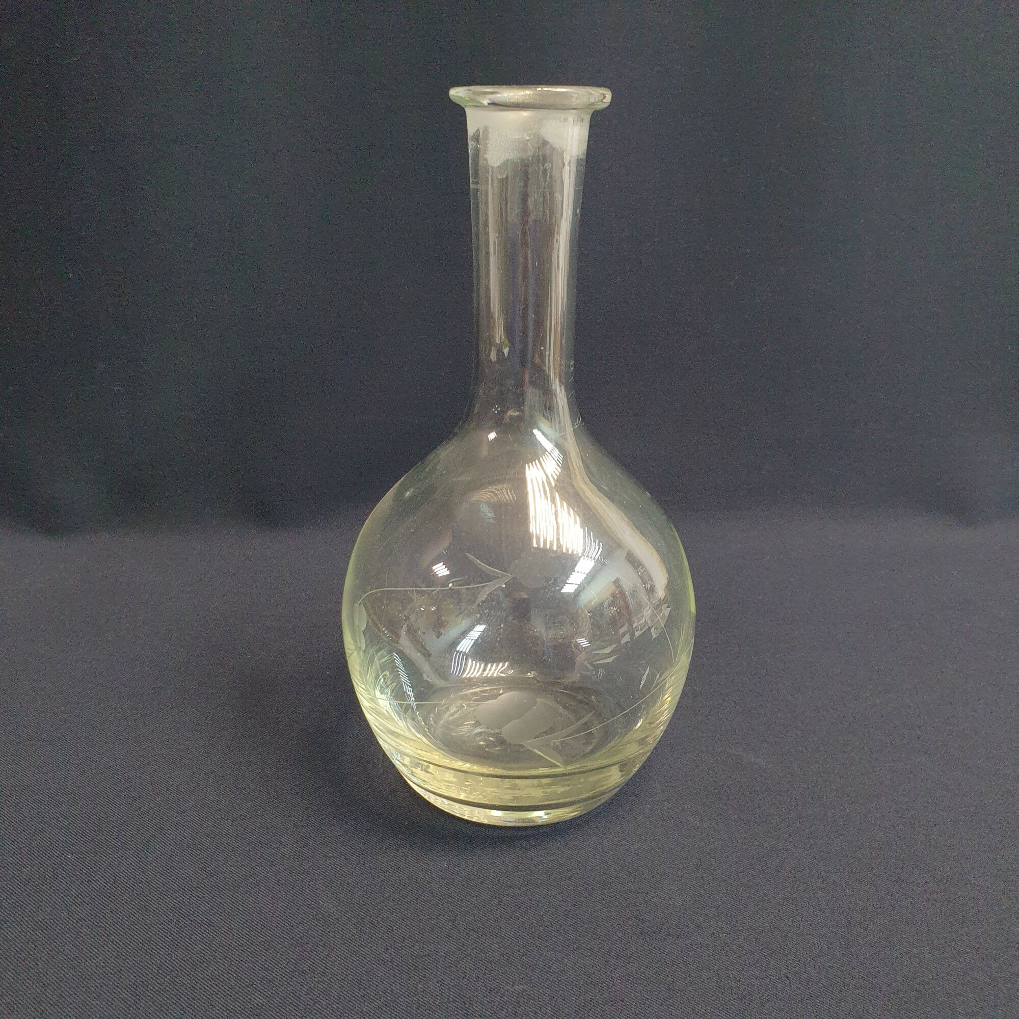Графин без крышки, стекло 1 л, высота 21 см, винтаж СССР