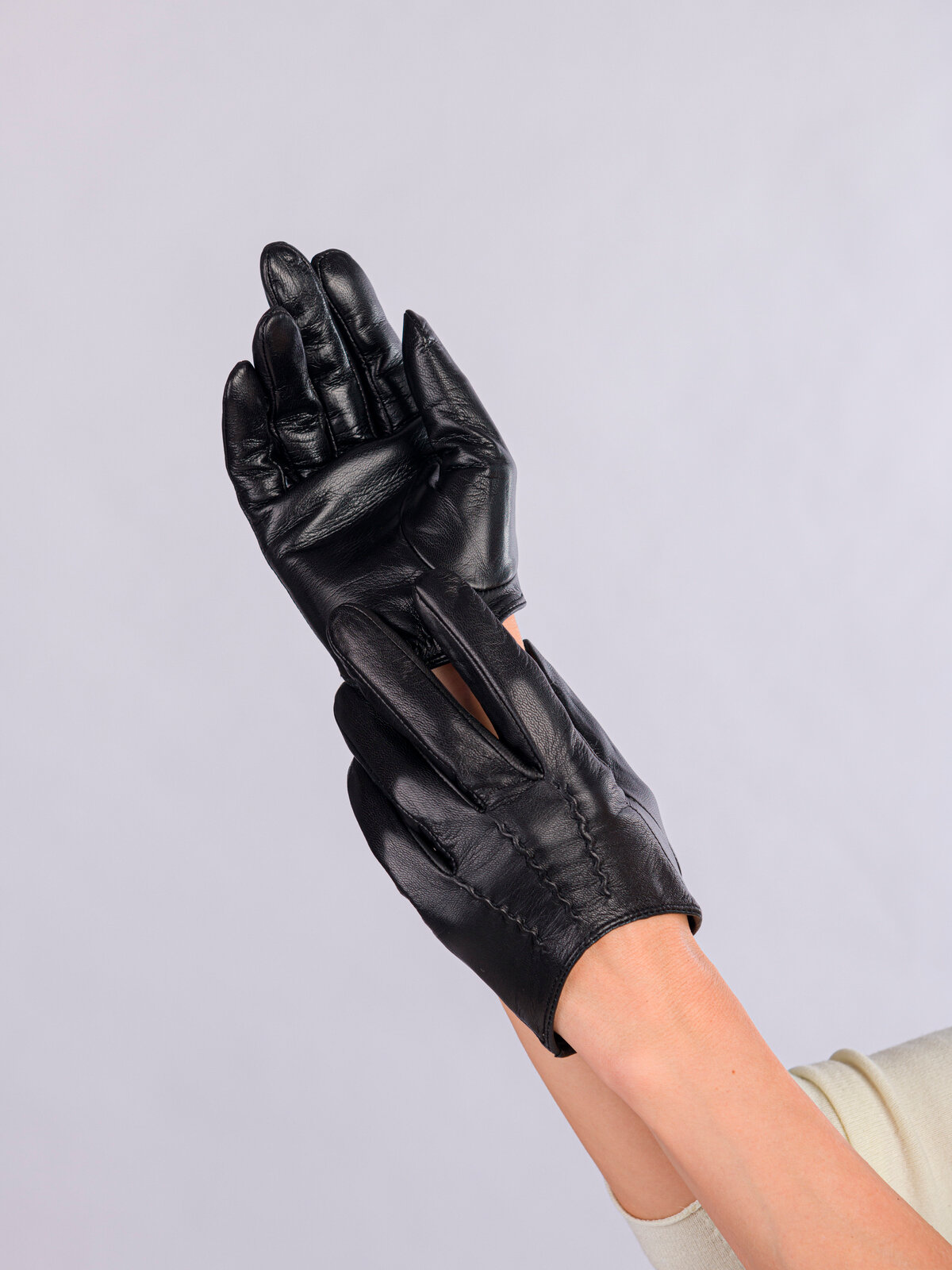 Перчатки для женщин