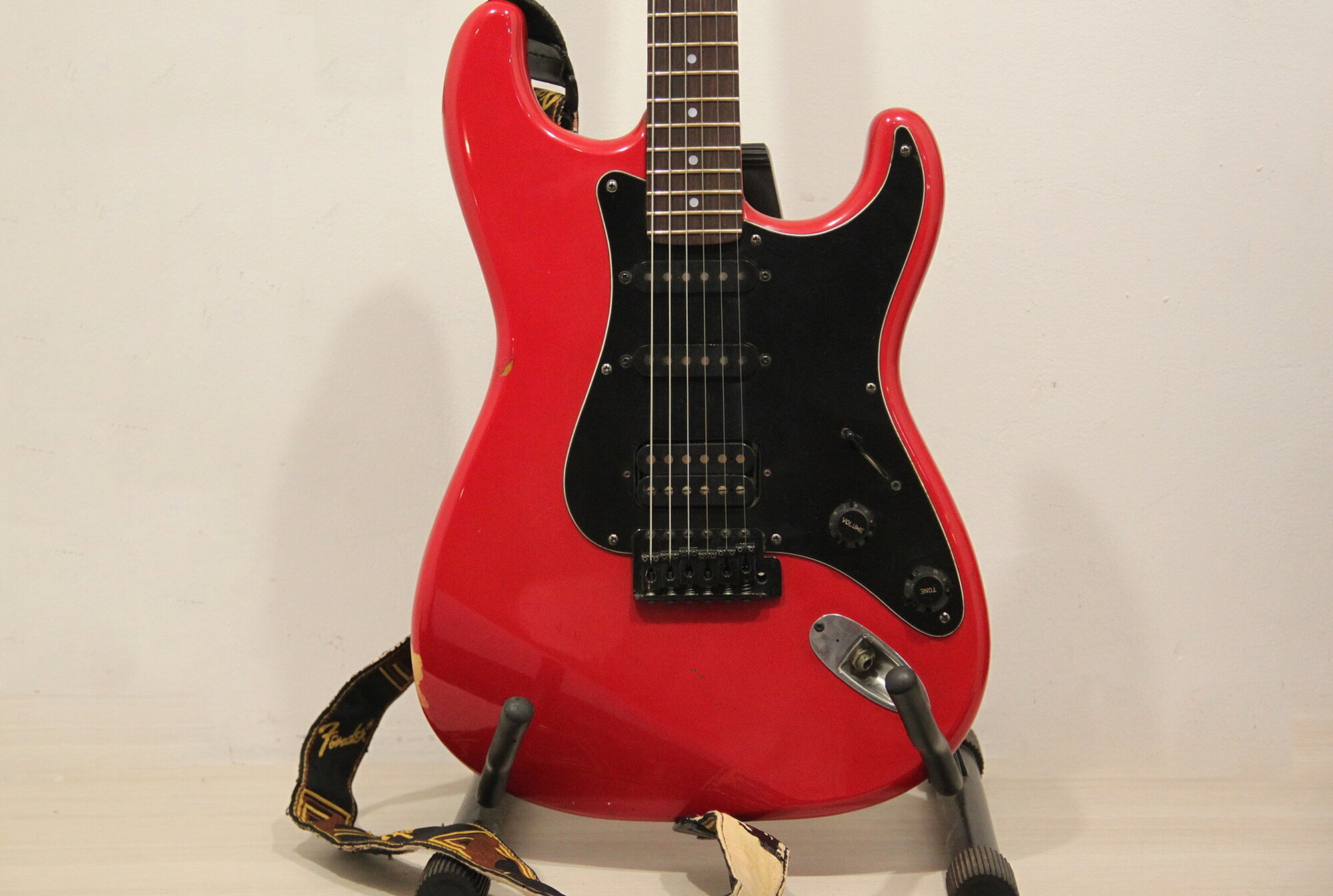Электрогитара Squier Stratocaster SSH Japan 1983