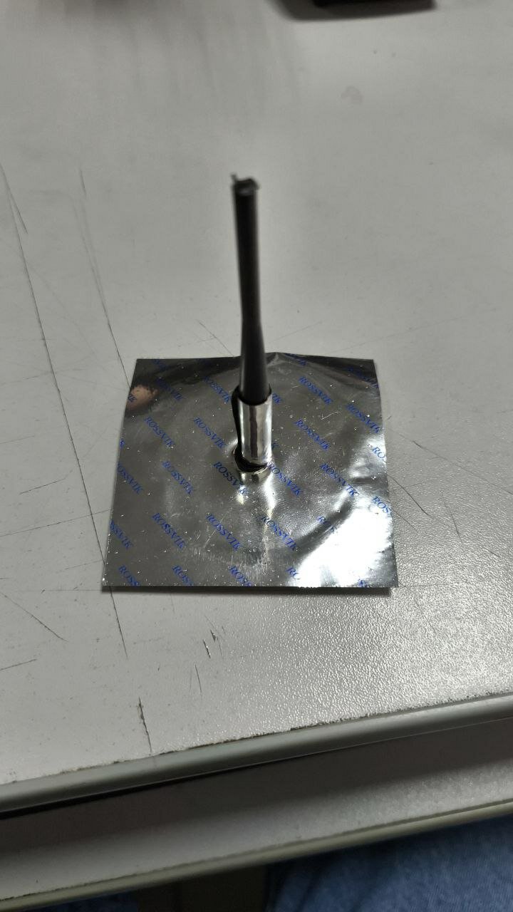 Грибок шиномонтажный с резиновой ножкой адгезив rossvik 9х62мм