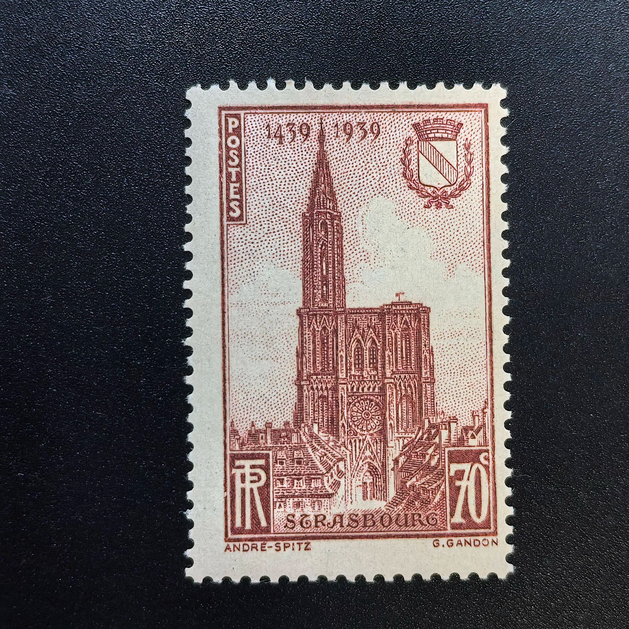 Новый почтовый штамп Франции 1939 года Страсбургский собор