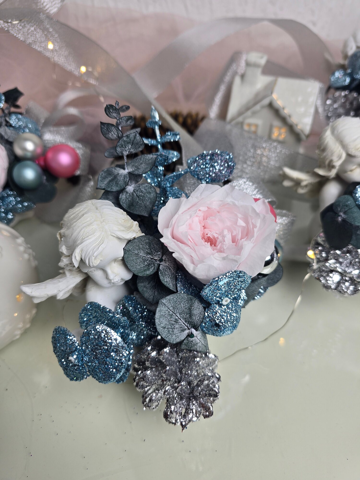 Новогодний букет из стабилизированных цветов с подсвечниками "Ангелы в Рождество", подарок на рождество и новый год