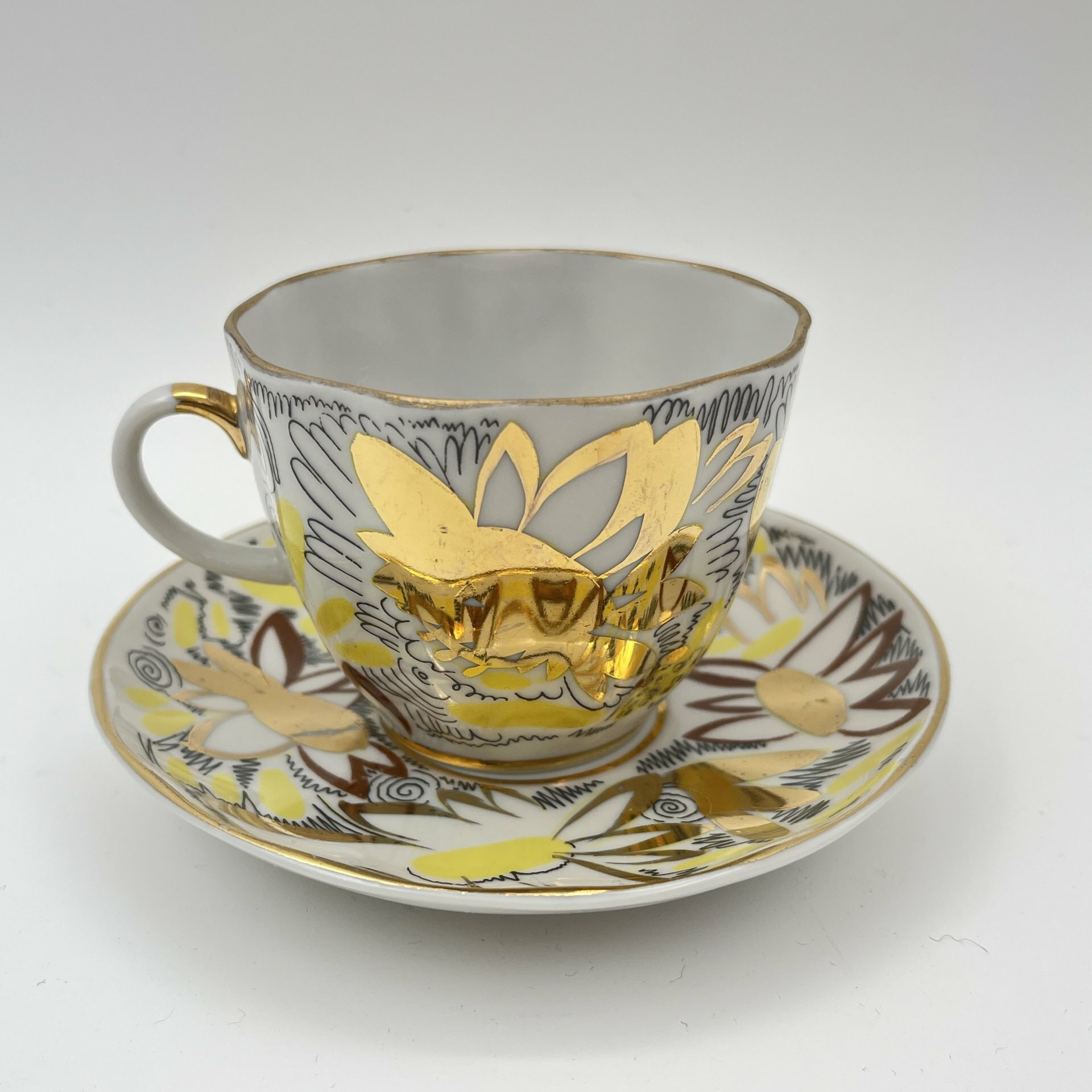 Кофейная пара "Золотые ромашки", автор росписи Л. И. Григорьева, фарфор, деколь