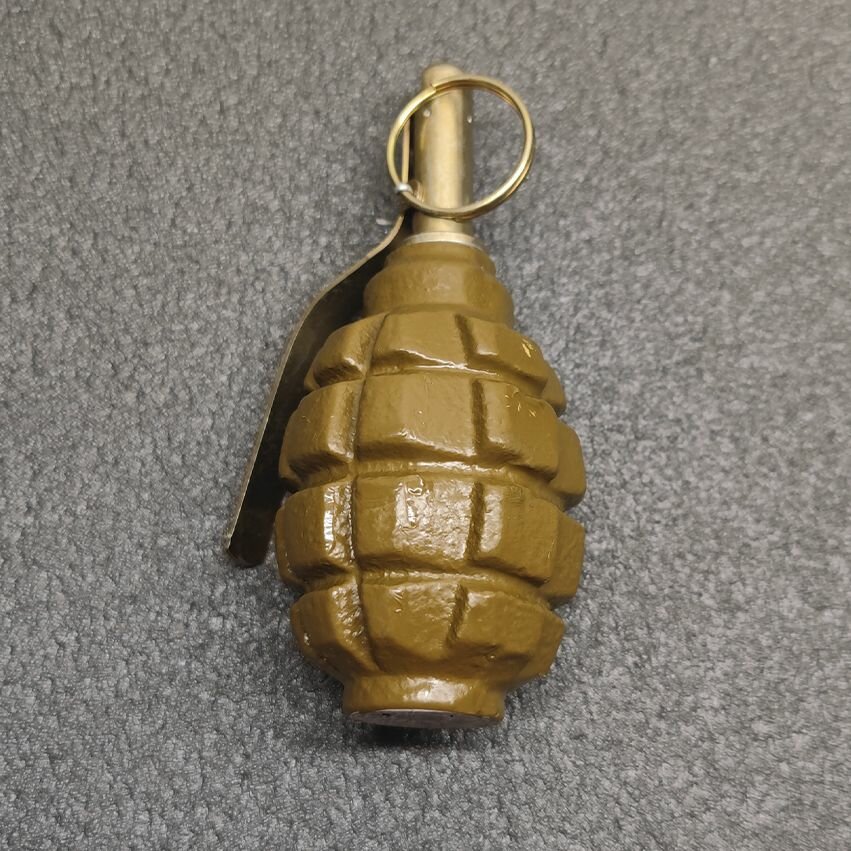 Макет учебный граната Ф-1 для страйкбола, чугун