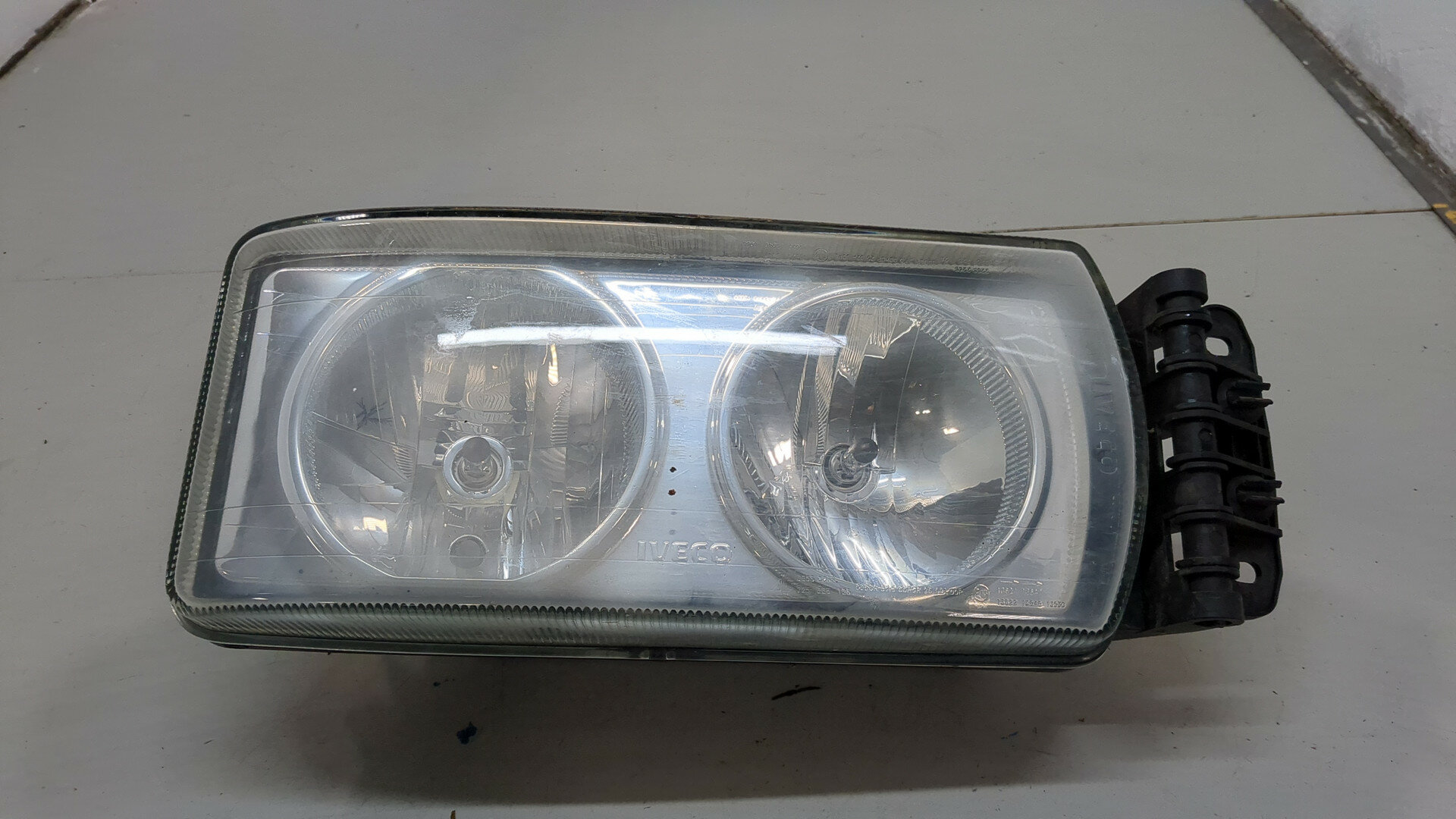 Фара (передняя) правая Iveco EuroCargo 2 Б/У
