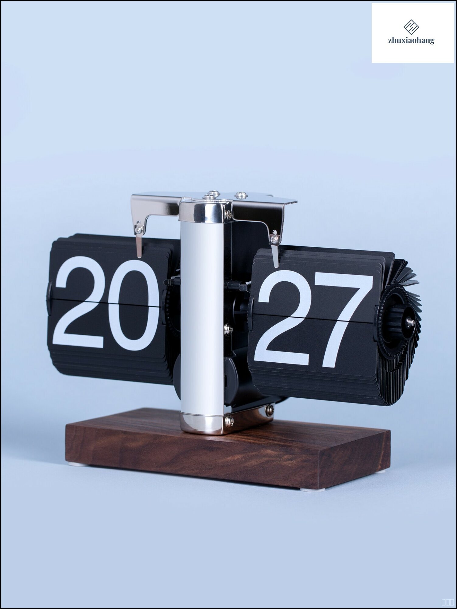Классические перекидные часы Flip-Clock на деревянной подставке, 14х20х9, Chrome