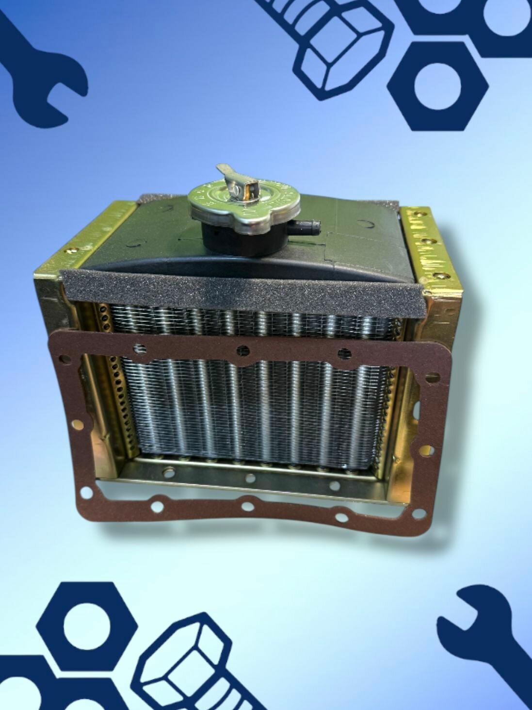 Радиатор с крышкой и прокладкой R 180 8 л. с. алюминиевый