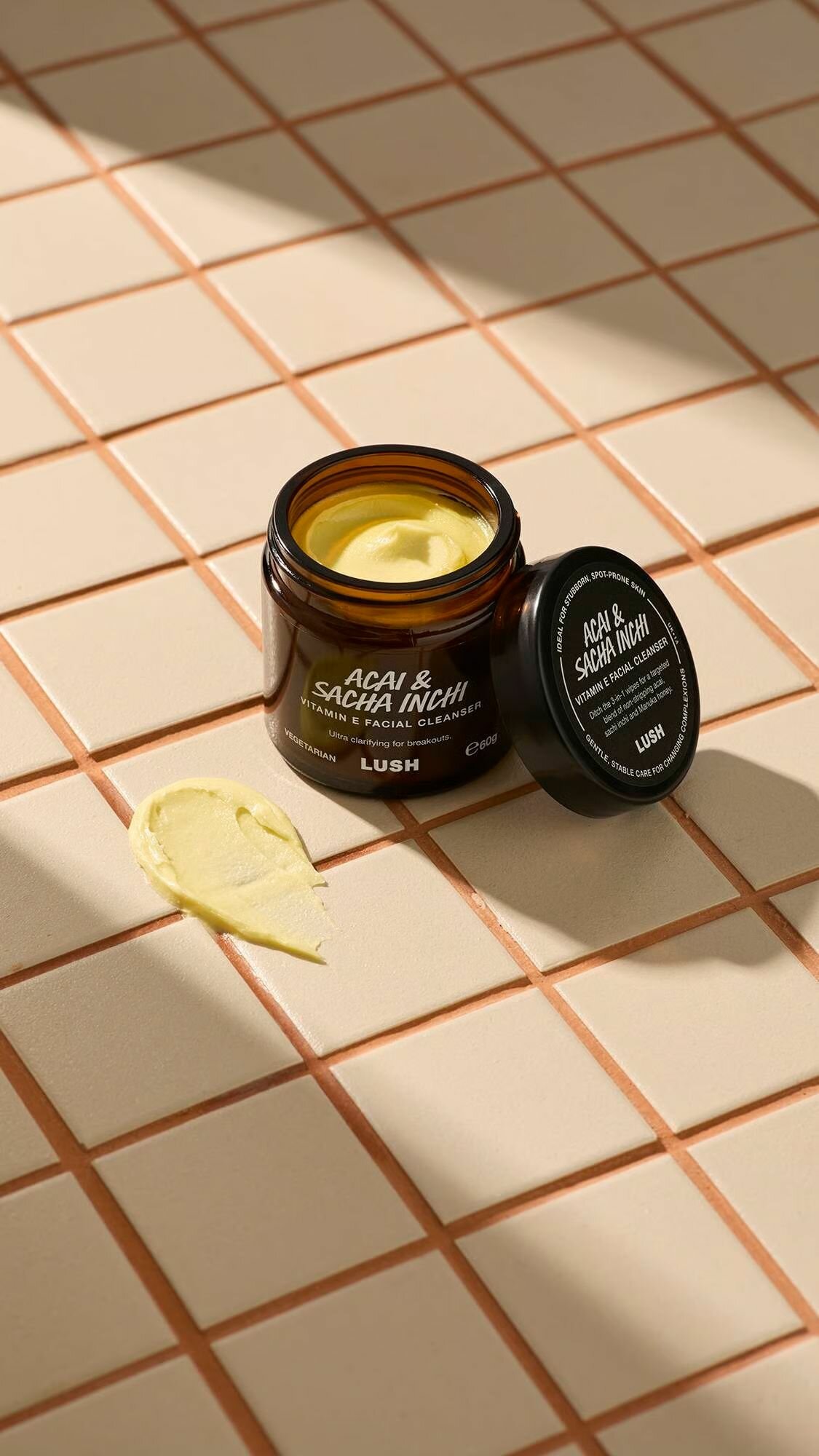 LUSH Очищающее масло для лица Acai And Sacha Inchi 60г