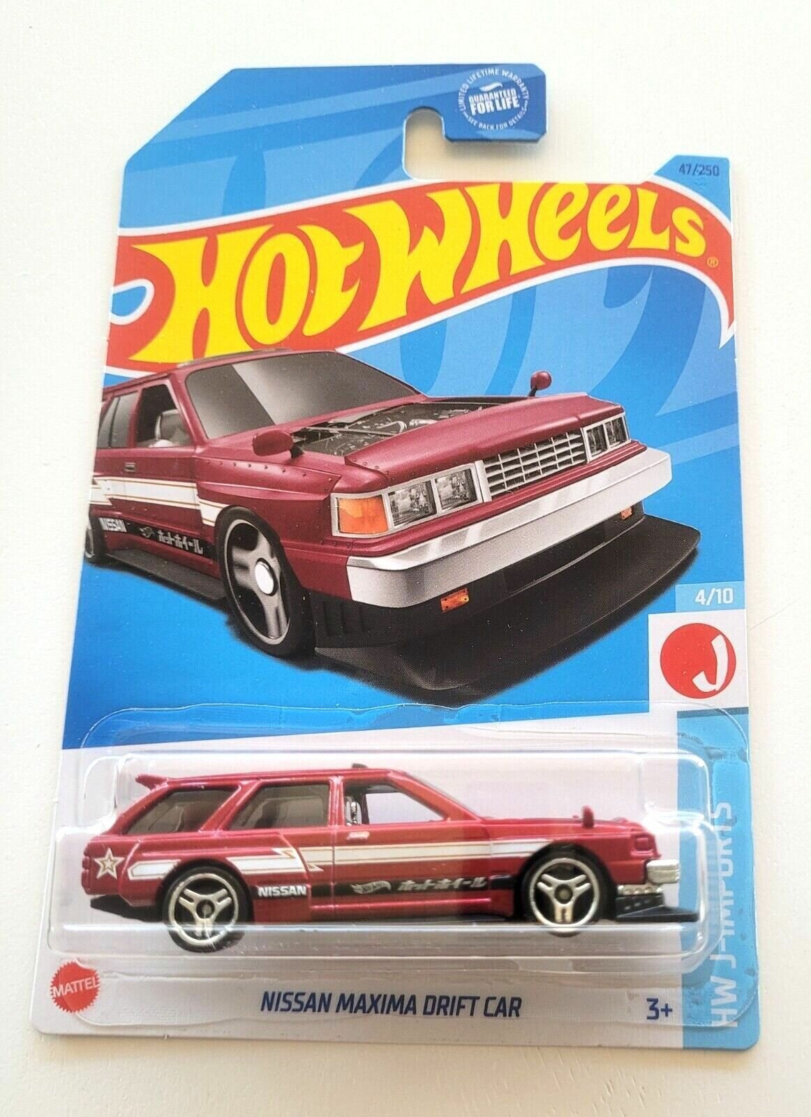 Машинка базовая Hot Wheels Nissan Maxima Drift Car красный