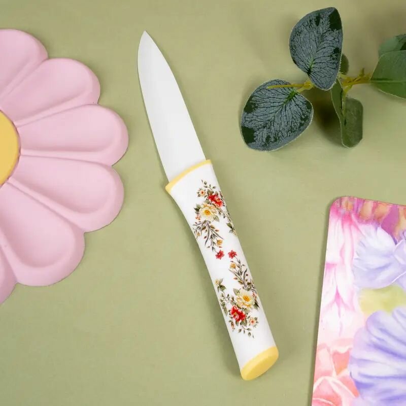 Керамический нож, 20 см, диоксид циркония, полипропилен, для нарезки овощей, фруктов, зелени и готовых блюд, цветочный узор на ручке добавляет уюта.
