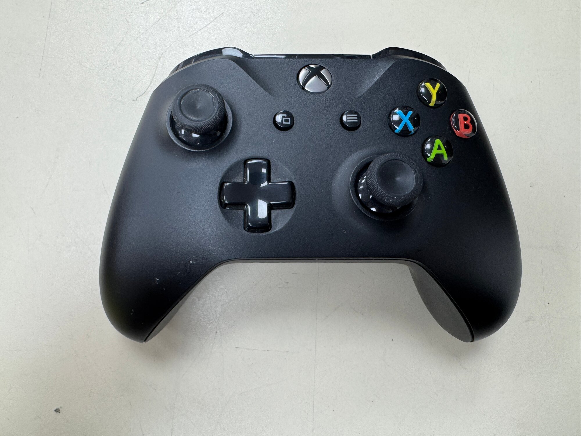 Геймпад беспроводной для Xbox One S, б/у, уценка