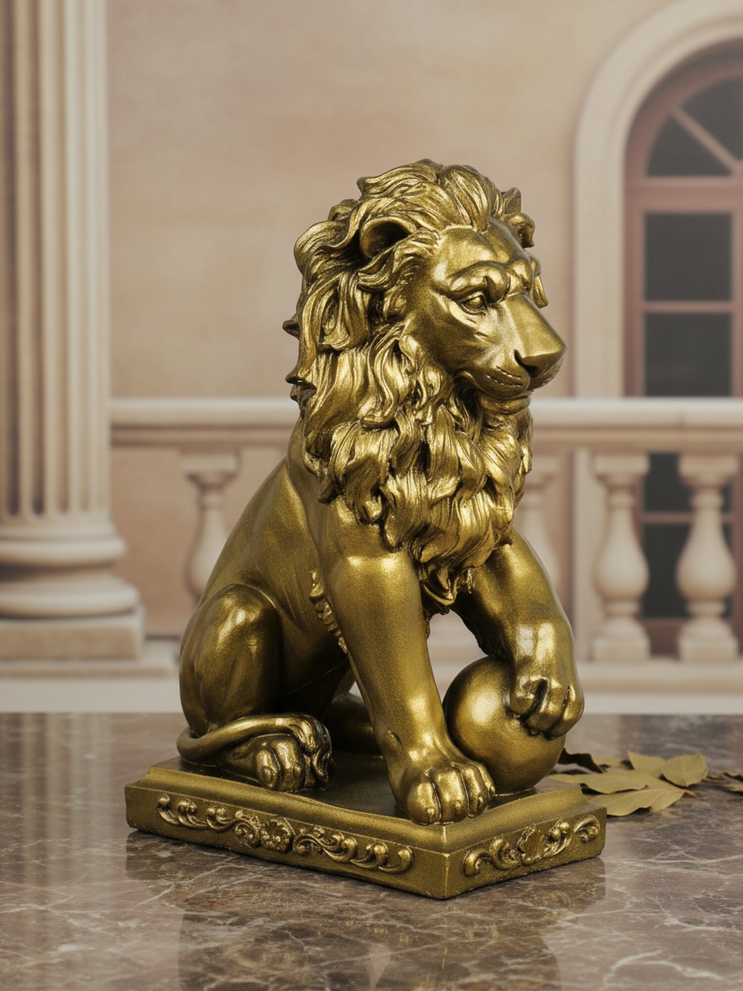 Декоративная фигурка Лев с шаром 48х30 см, гипсовая статуэтка для интерьера дома и сада, модель 429Б, золото