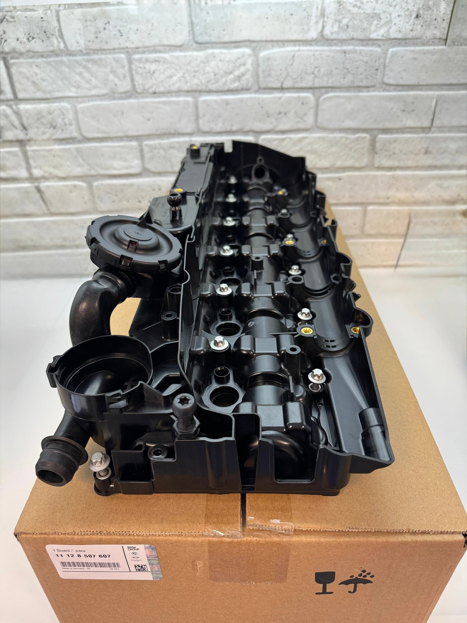 11128507607 Оригинальная клапанная крышка BMW