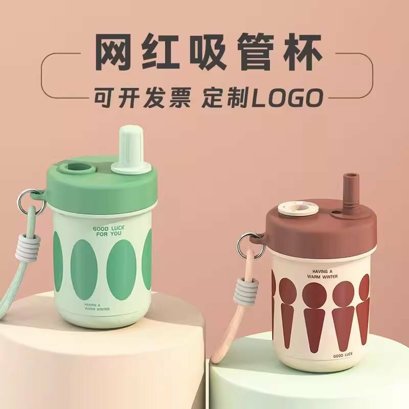 Небольшие подарки для корпоративных праздников, рекламные материалы с напечатанными логотипами, практичные призы, подарки для клиентов на открытие, а также сувенирная продукция.