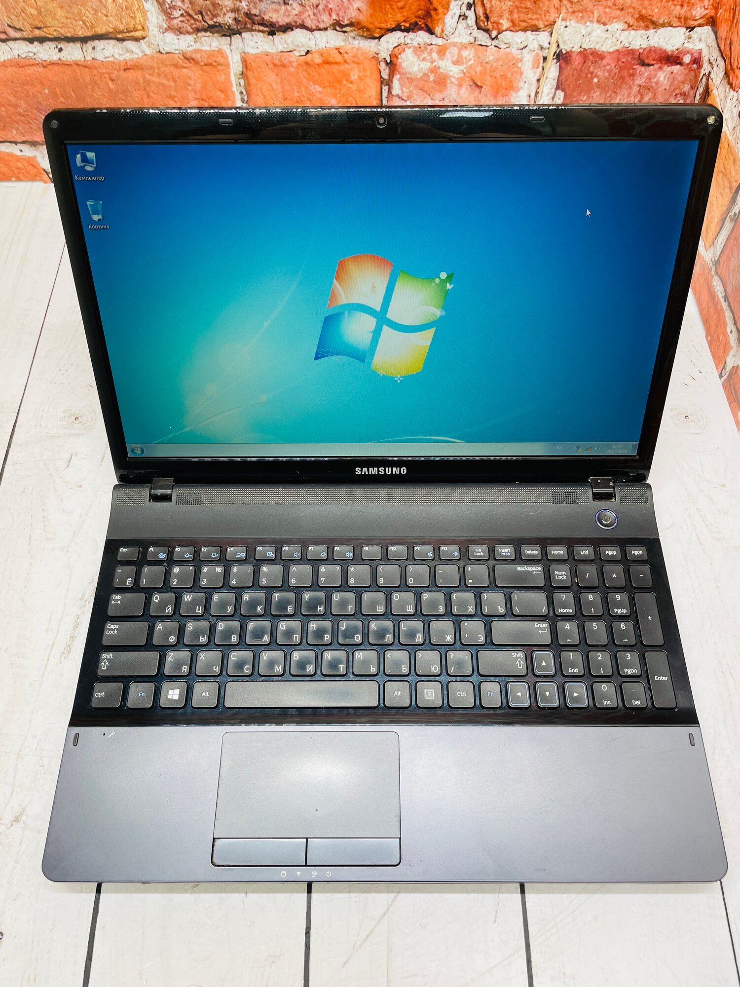 Игровой ноутбук 15,6, Samsung 305E, AMD A4 3300m, 4 Gb DDR3, 750 Gb HDD, AMD Radeon HD 6400m