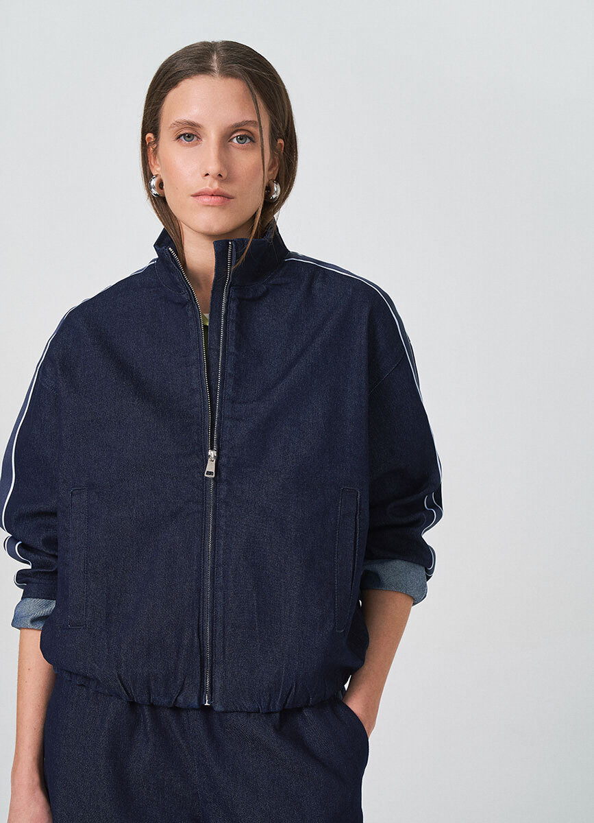 Куртка джинсовая