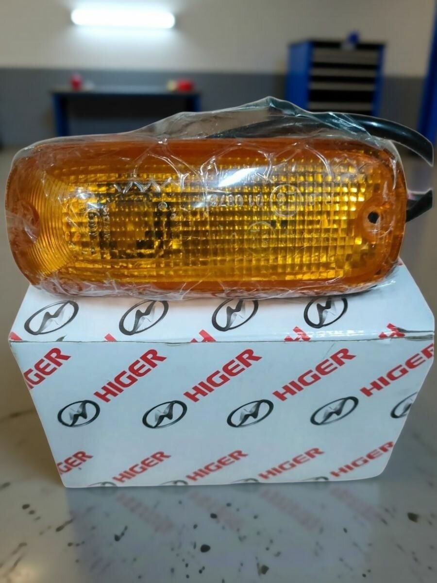 Фонарь боковой указатель поворота Higer 6885