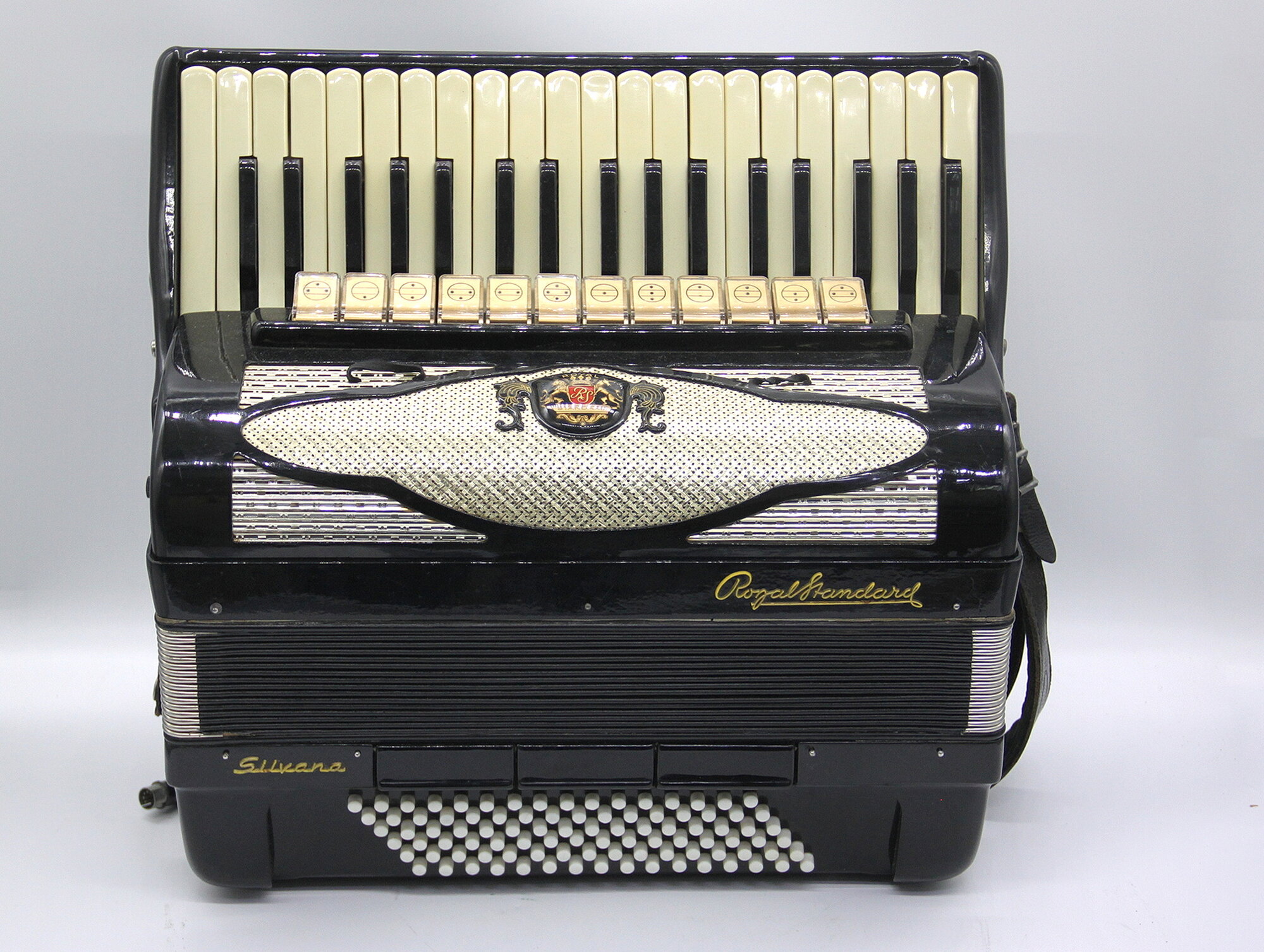 Аккордеон Royal Standard Silvana (техн.ремонт)