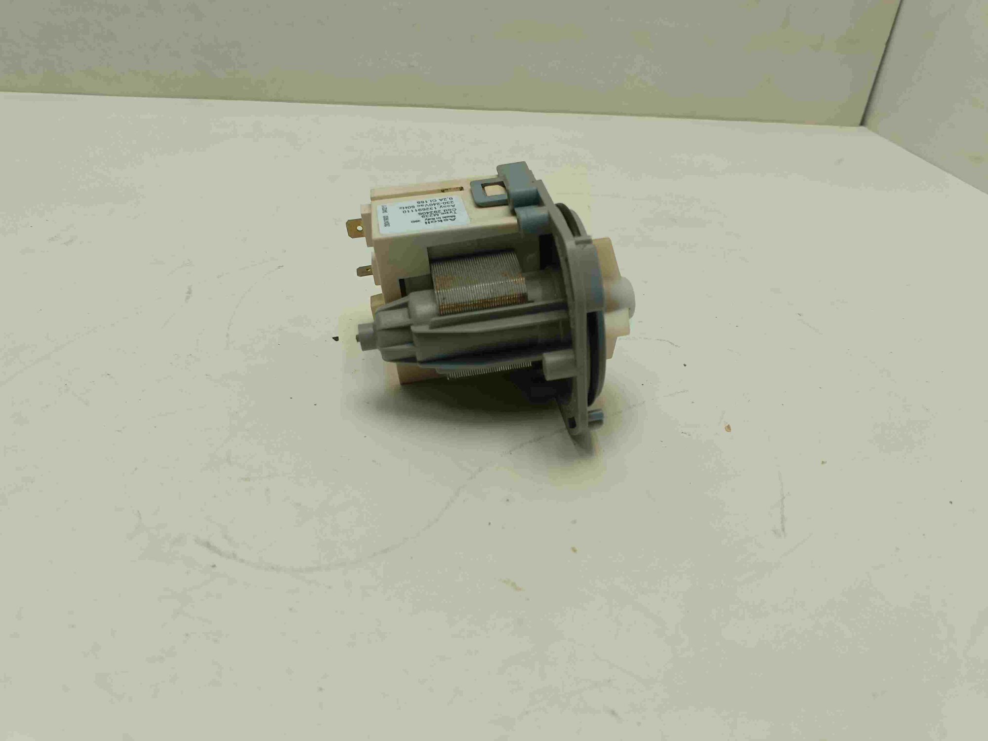 LS60840L кт224 Насос циркуляции для стиральной машины AEG LS60840L б/у