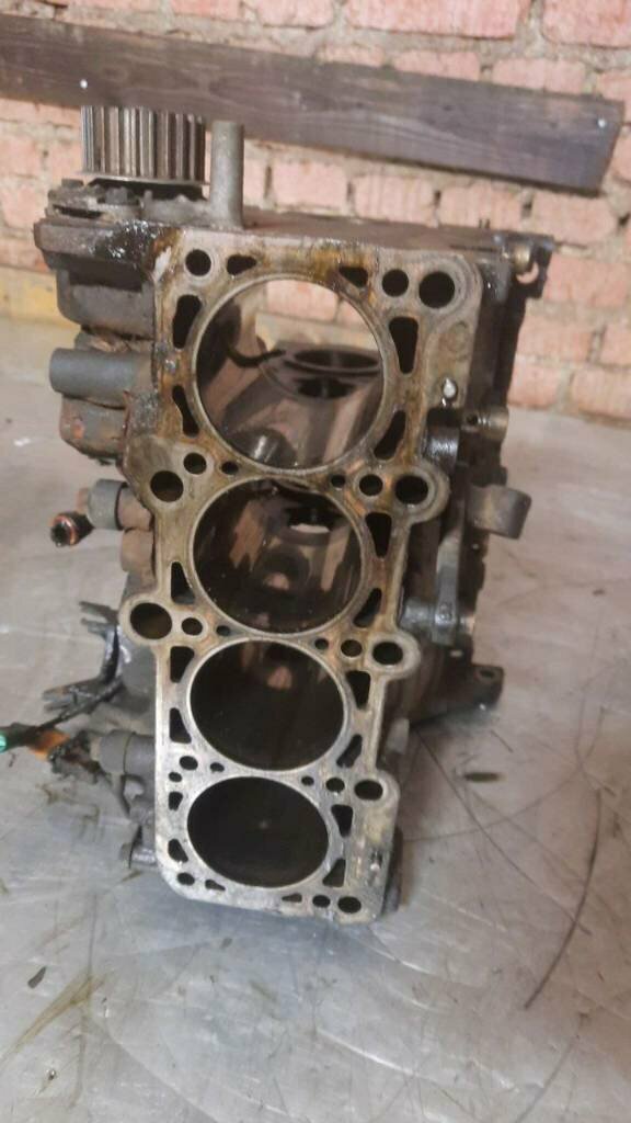 Блок цилиндров Volkswagen Passat B6 2006