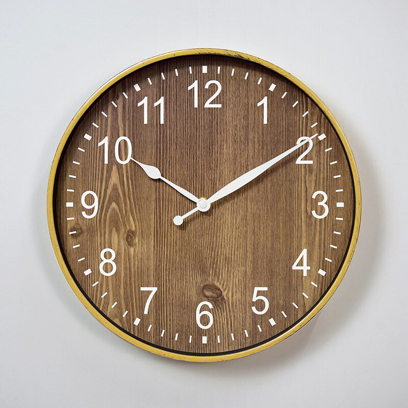 Детские часы и наручные часы, висящие на стене гостиной, украшение домашней модной комнаты, стол без перфорации