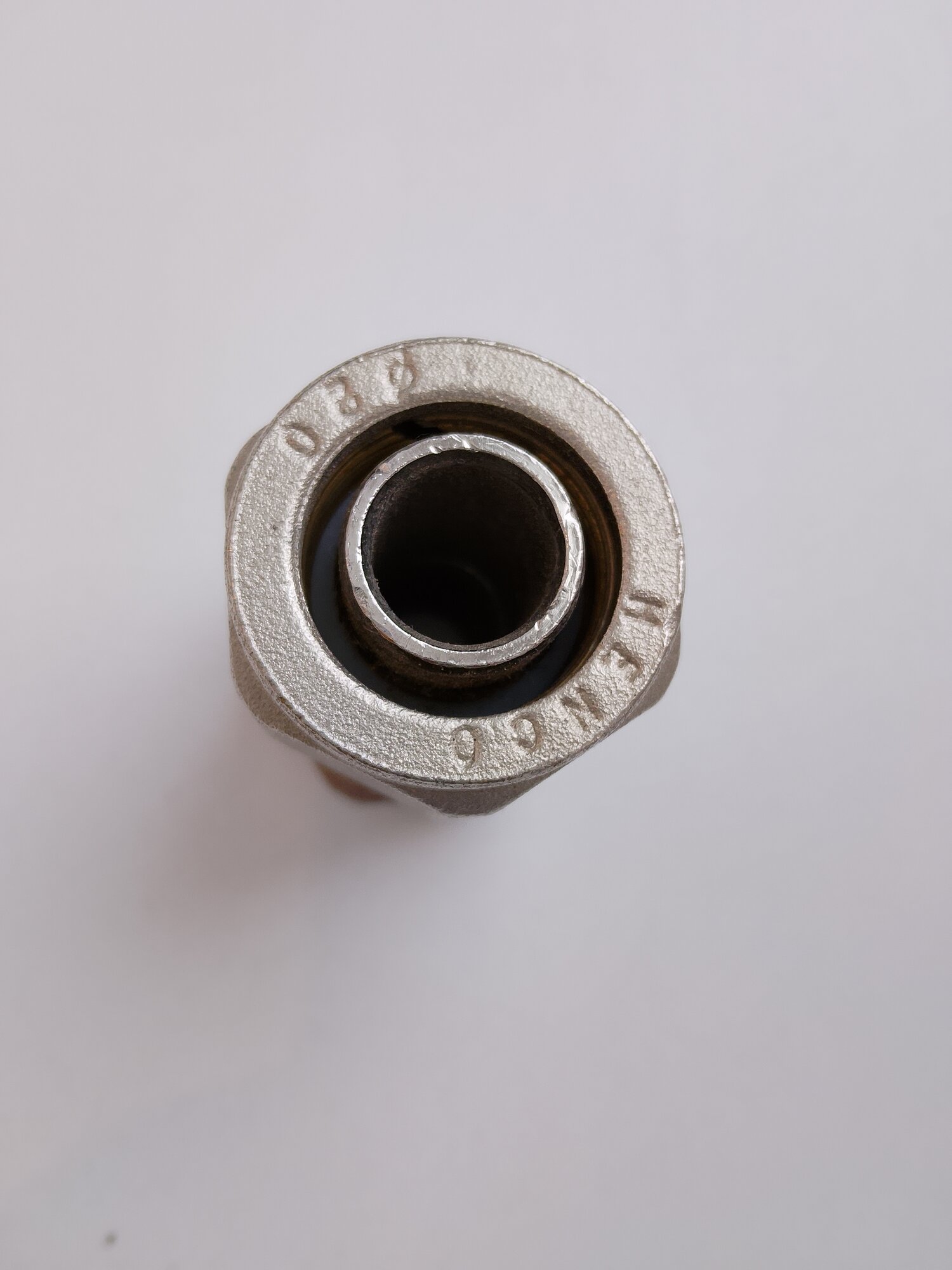 Муфта обжимная HENCO, для металлопластиковых труб, 20 x 20 мм