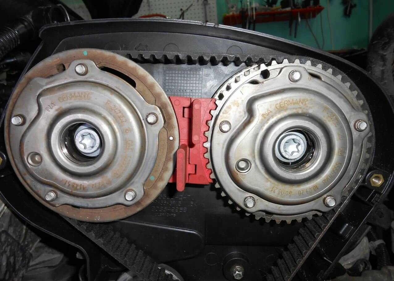 Фиксатор зубчатых колес