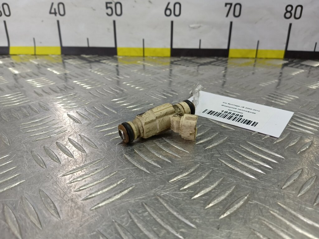 Форсунка топливная Б/У для Kia SPORTAGE II (2004—2008) 3531023600