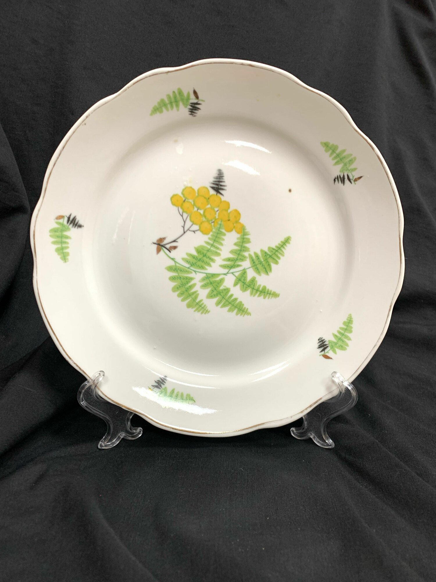 Фарфоровая тарелка под горячее "Мимоза" Дулёво