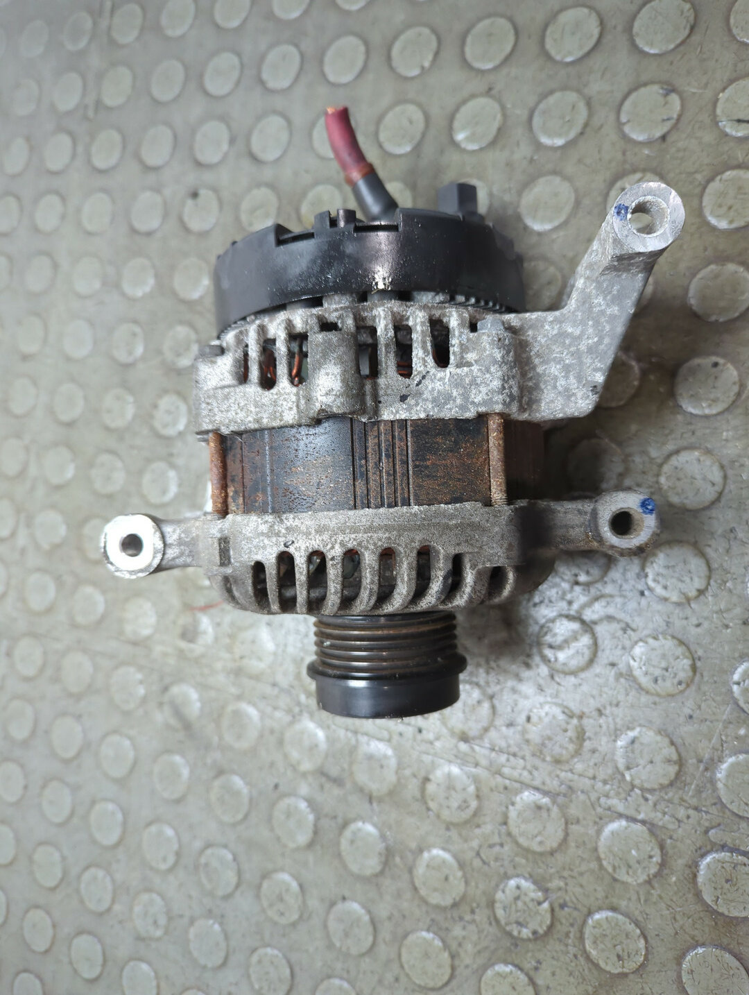 Генератор Chevrolet Malibu Б/У