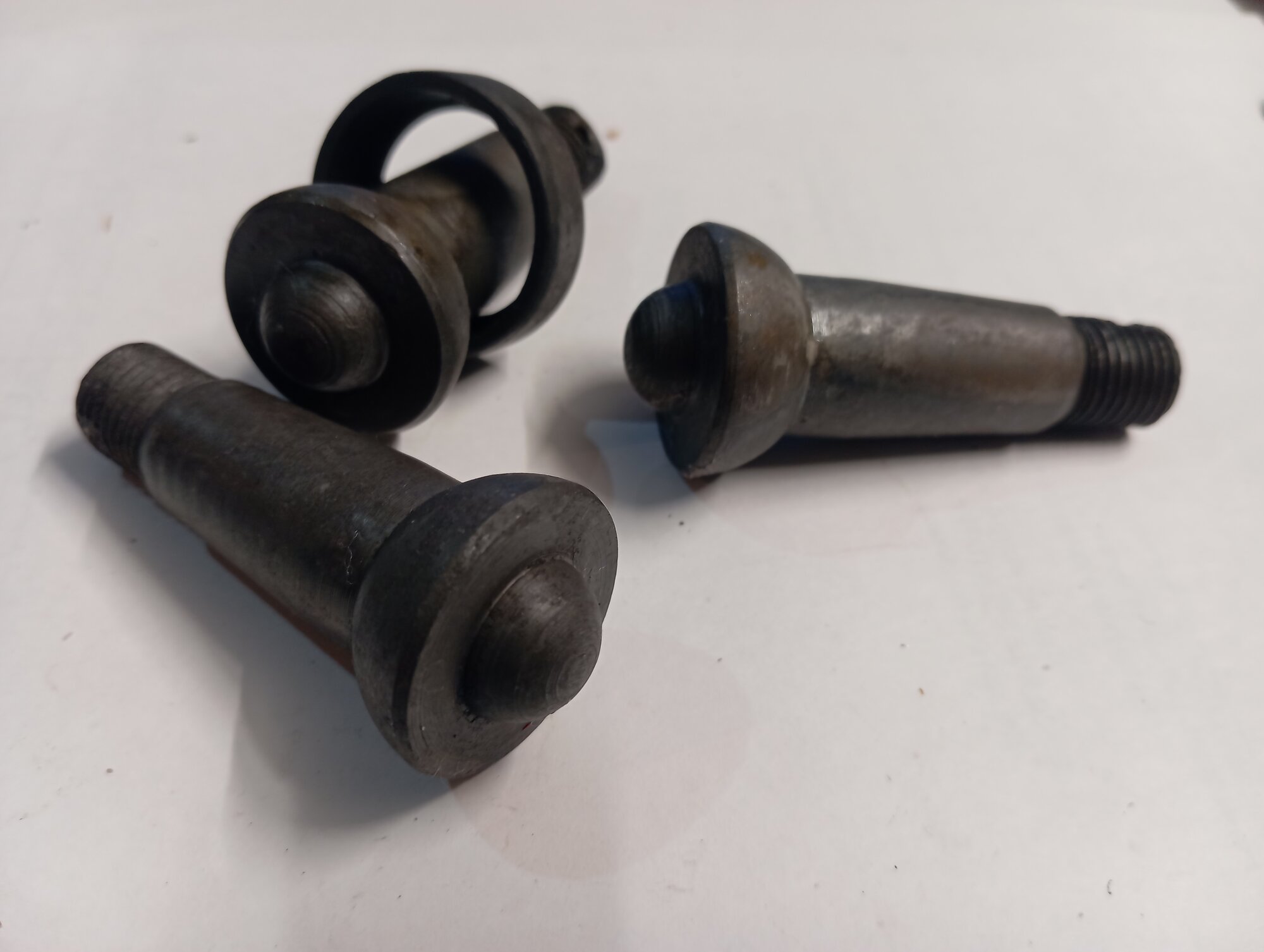 Пальцы рулевых тяг на ГАЗ 24 2410 3102 УАЗ. Упаковка 3 шт