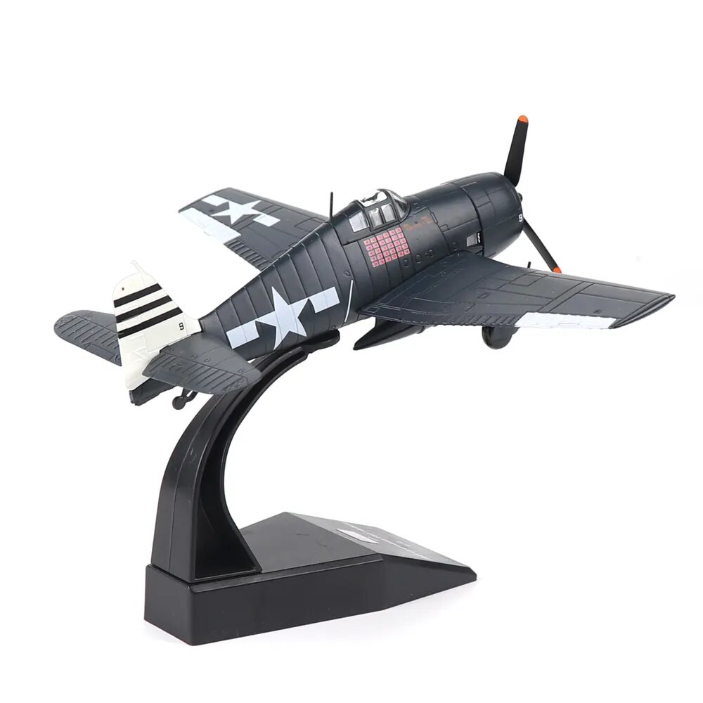 Коллекционная модель боевого самолета F6F Hellcat в масштабе 1:72. Металлический набор с подставкой (WW Alloy Fighter). Предварительная сборка. Подходит для демонстрации или в качестве подарка.