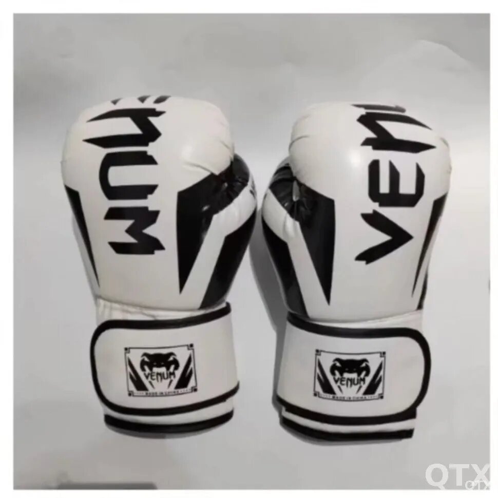 Перчатки боксерские VENUM PU Белые с черным для тренировок и спарринга