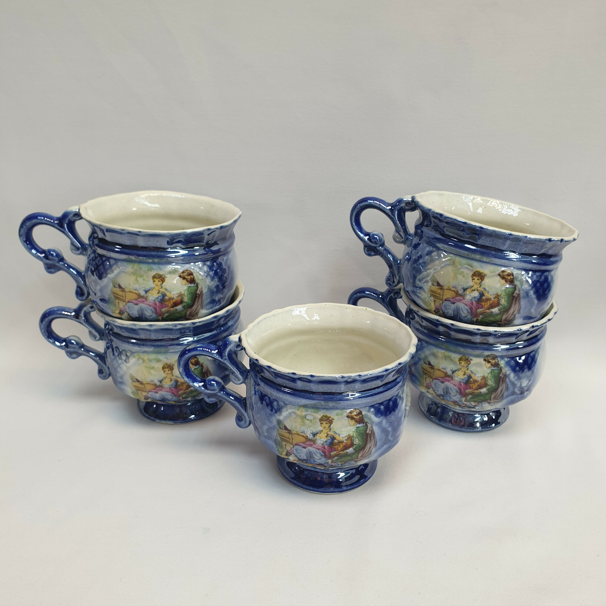 Винтажный набор из 5 чашек 250 мл, фаянс, деколь, СССР.