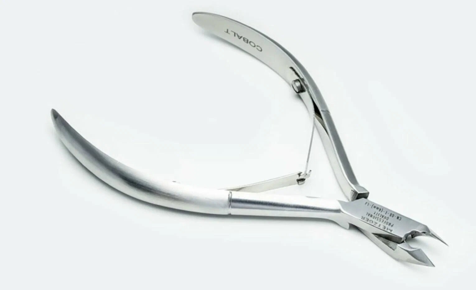 Кусачки Metzger Cobalt, нержавеющая сталь, титановые, для кутикулы