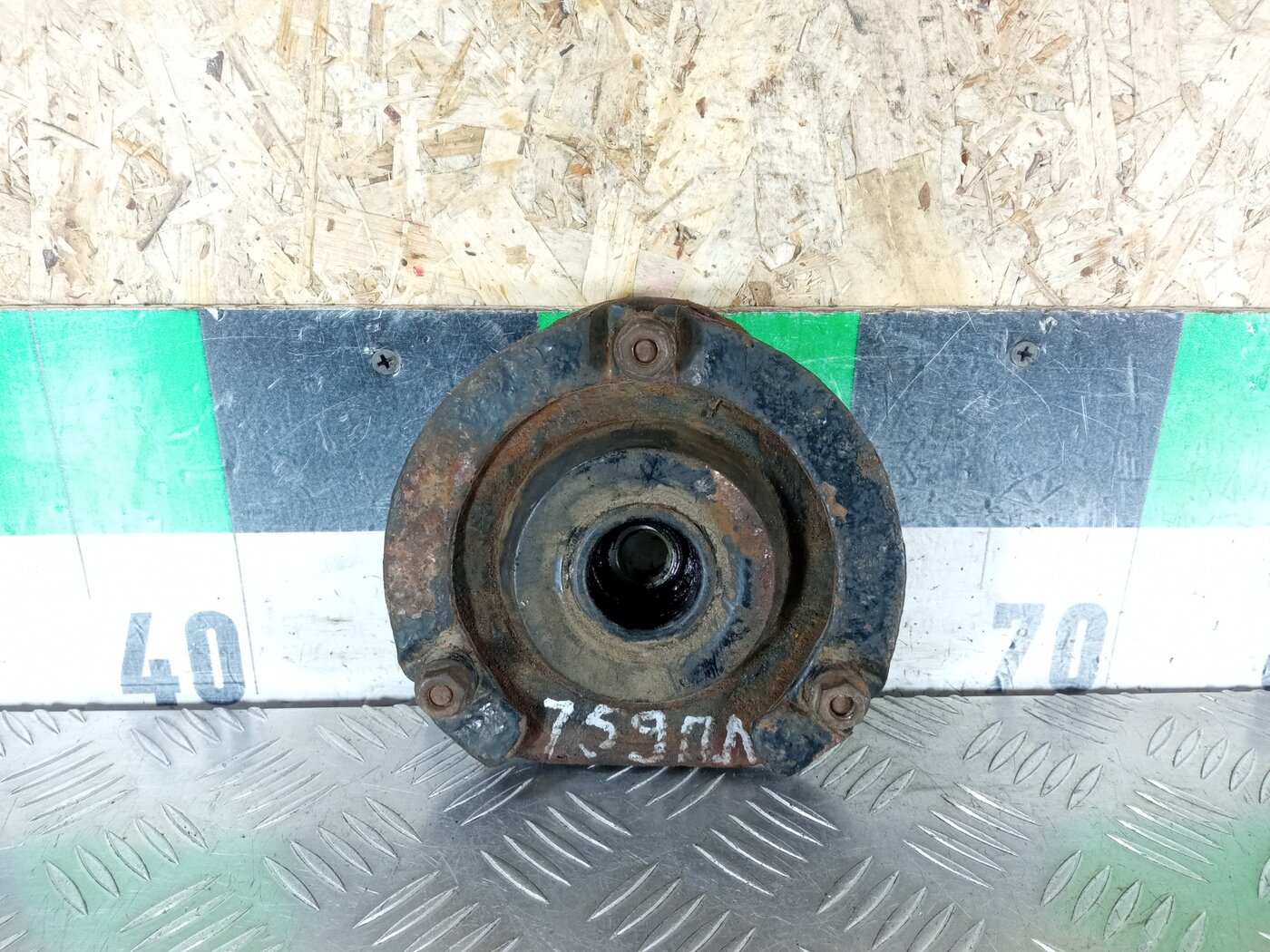 Опора переднего амортизатора BYD F3 2006-2013 17031300F300