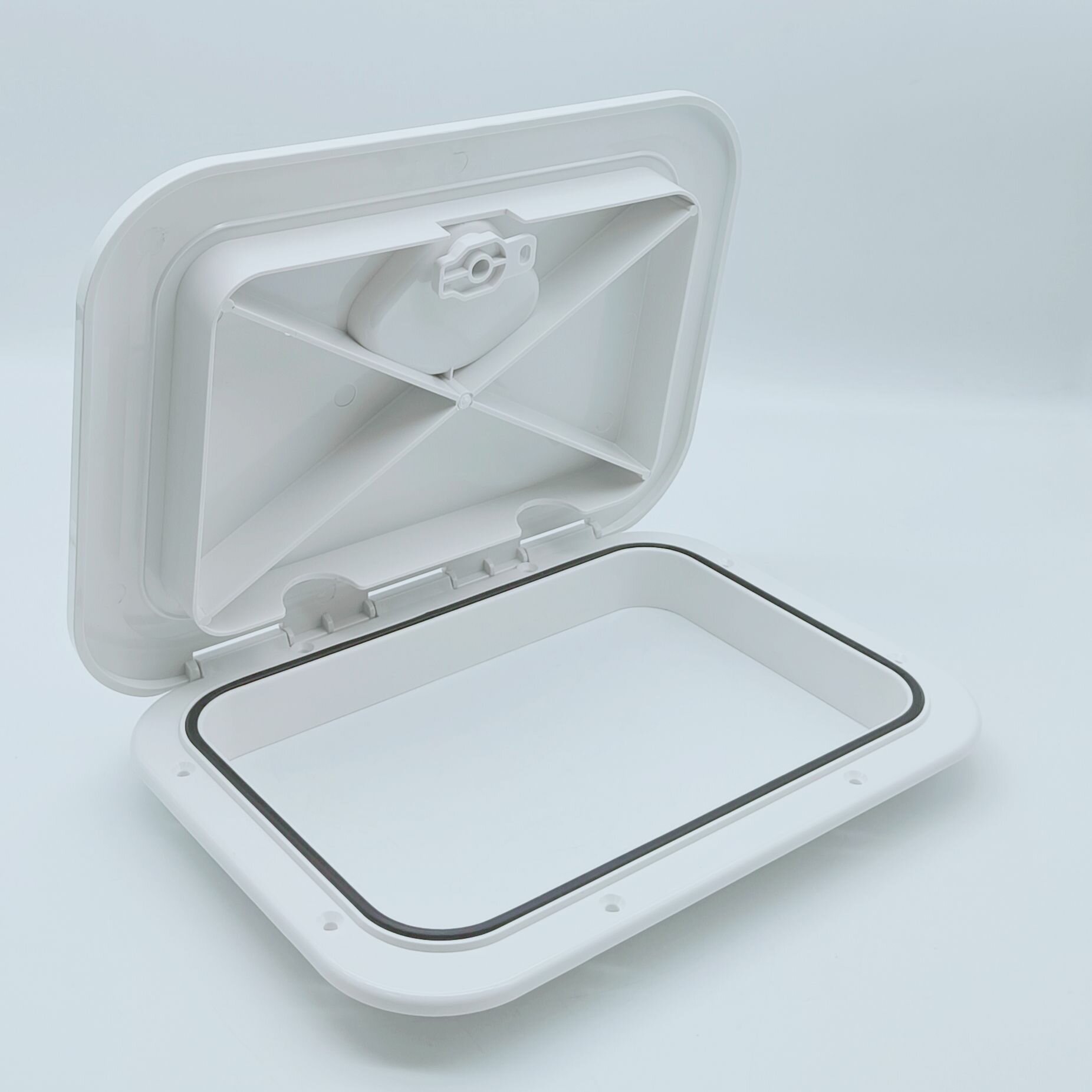 Палубный смотровой люк SeaFlo 270 х 375 мм для лодки / катера / яхты, пластиковый, инспекционный с крышкой и замками