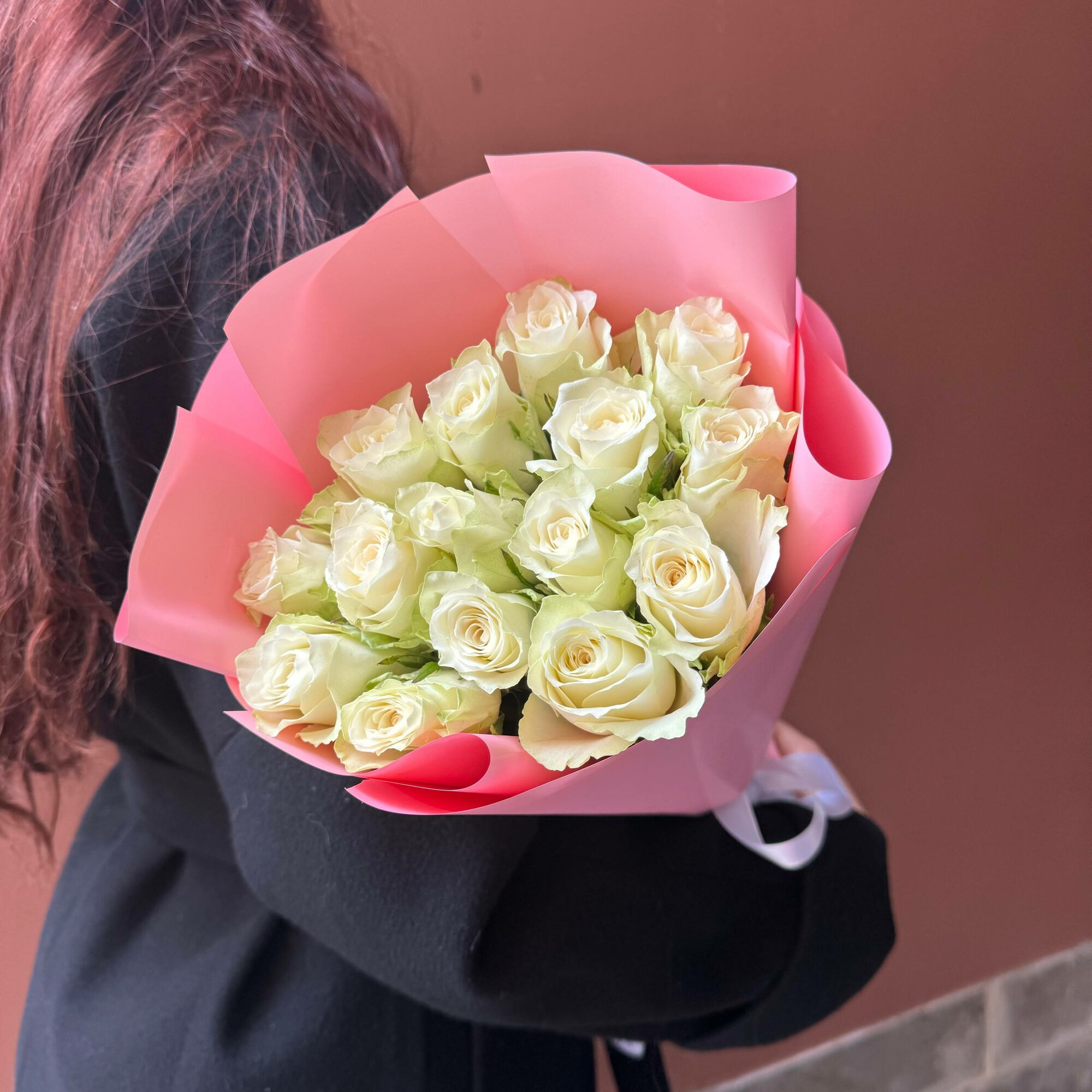 Букет из 15 кенийских белых роз 40 см