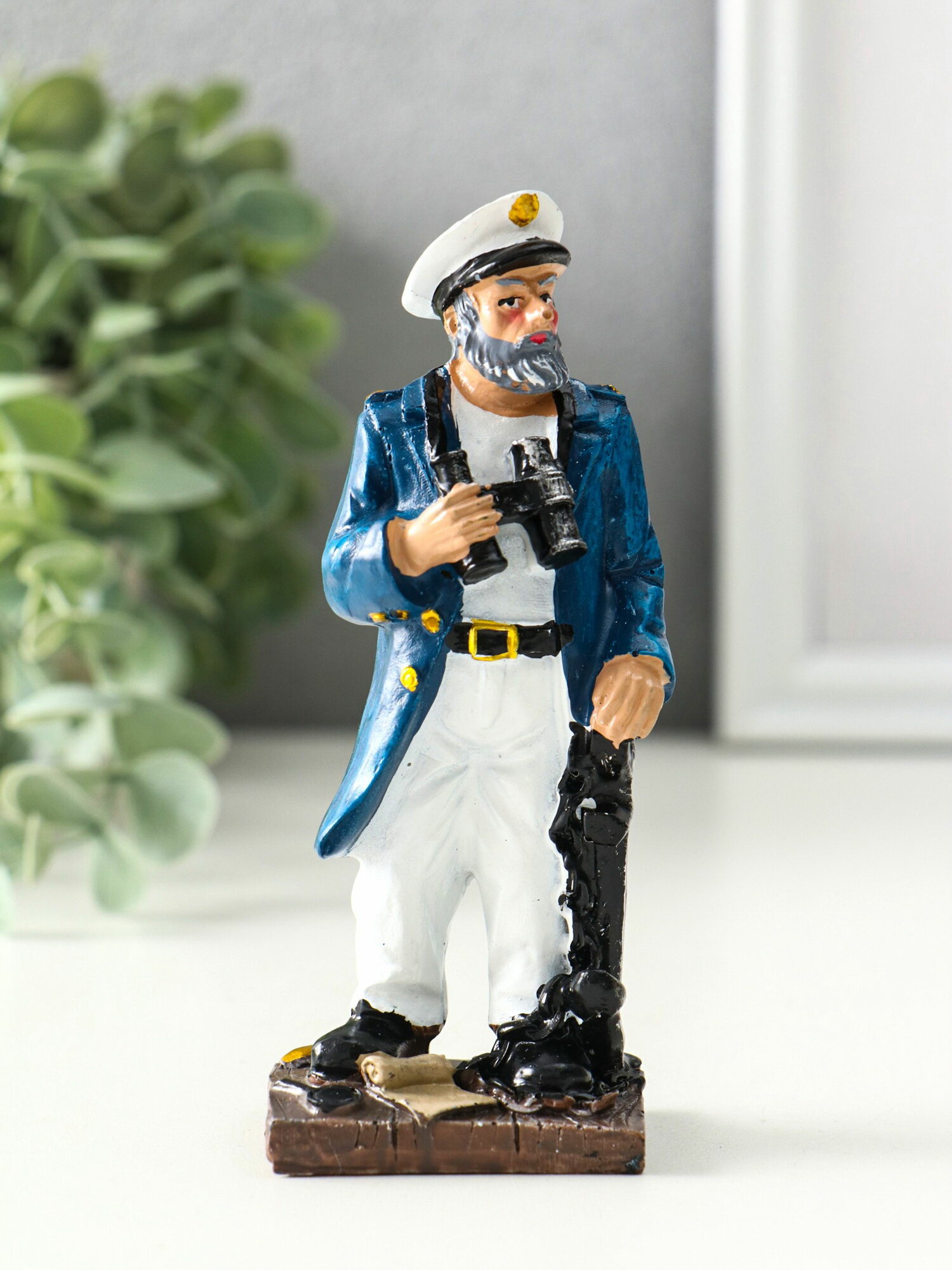 Фигурка полистоун "Капитан", 13 см, цвет: разноцветный, тематика праздника: 23 февраля