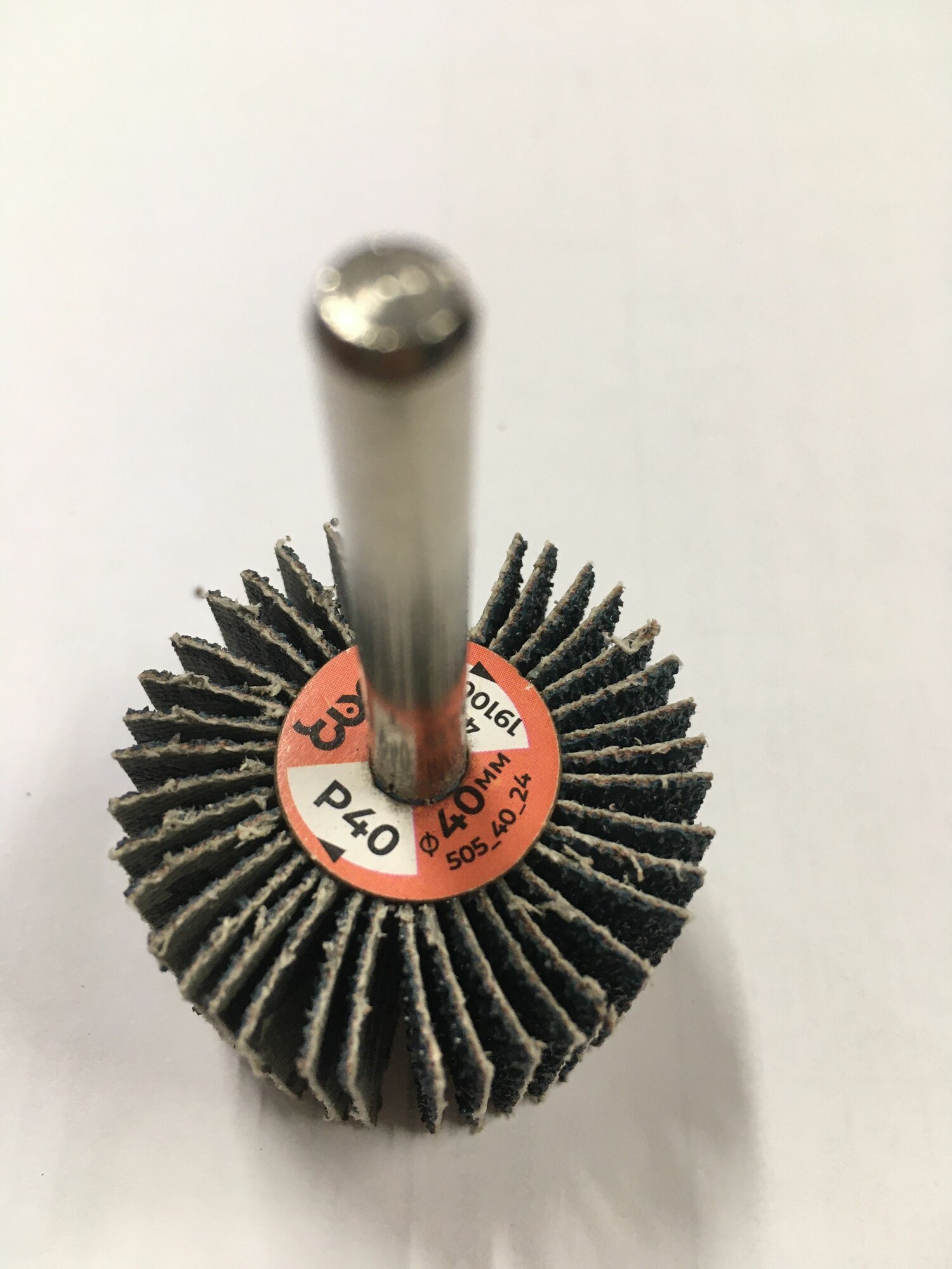 Круг лепестковый для дрели 40х30х6мм Р40 ZK10XW Белгородский абразивный завод